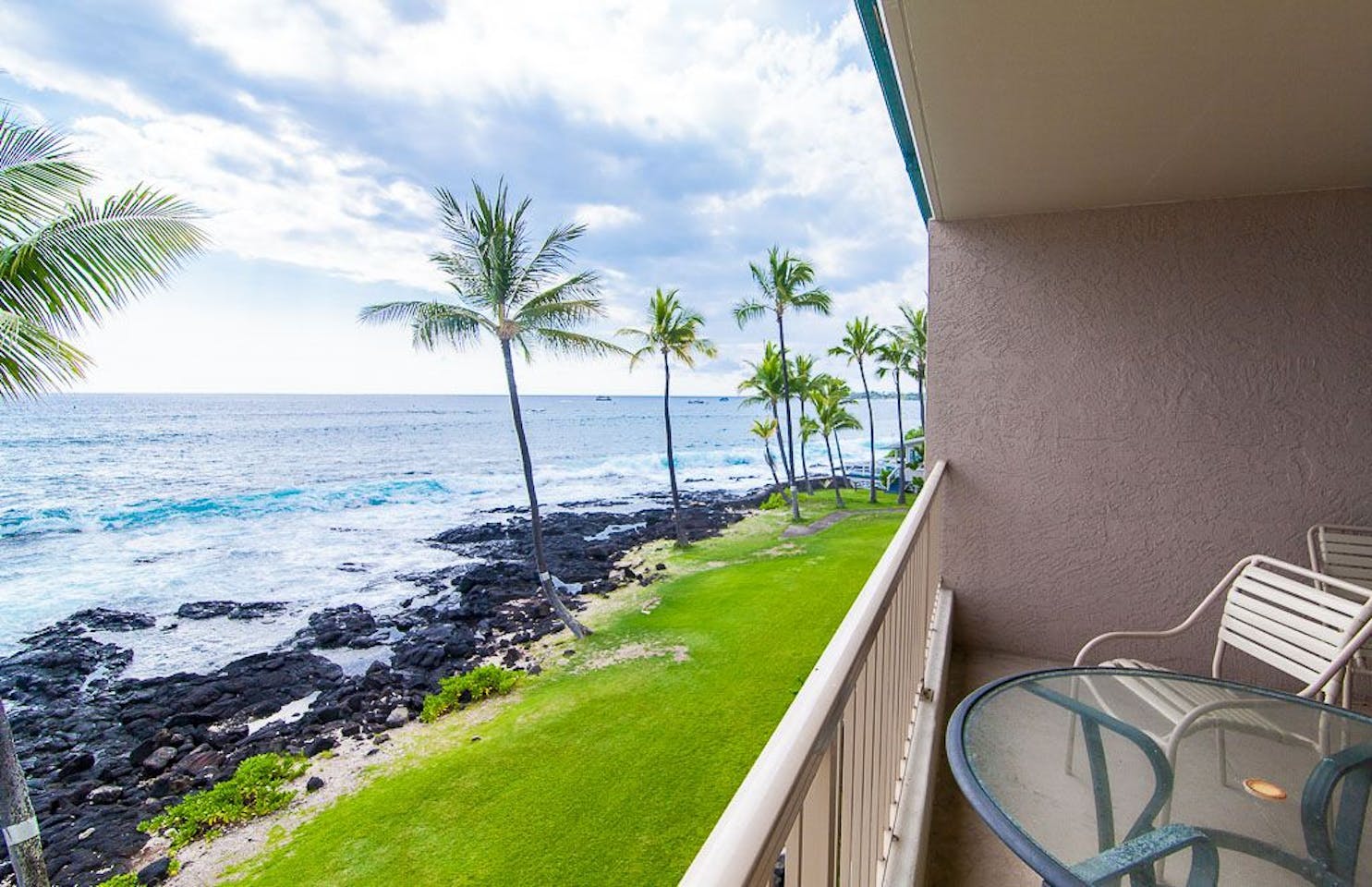 Kona Reef Resort | Kailua-Kona, Hawaii | Accommodation | One Bedroom ...